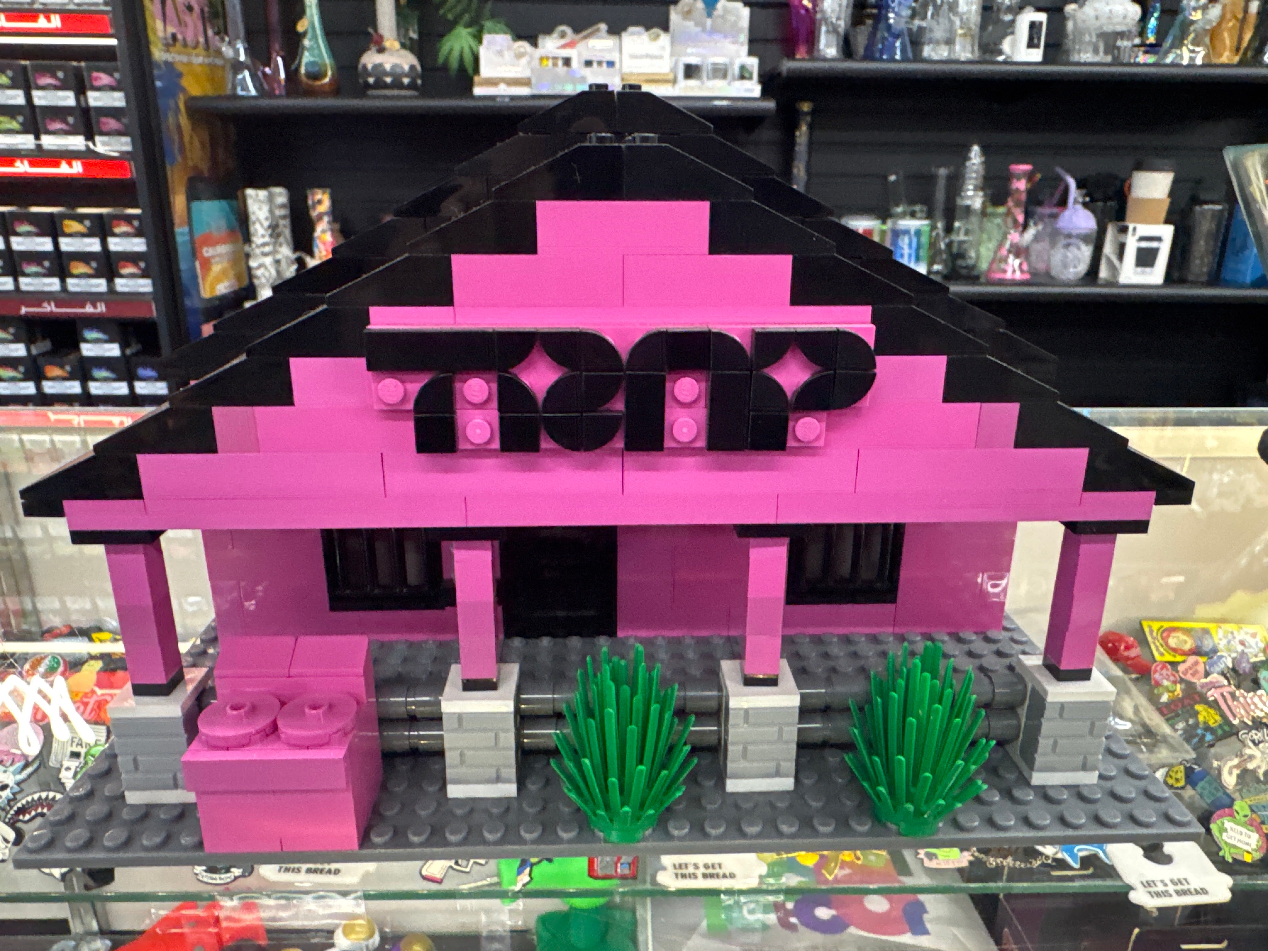 LEGO Trap House – WHERE LOCALS SMOKE